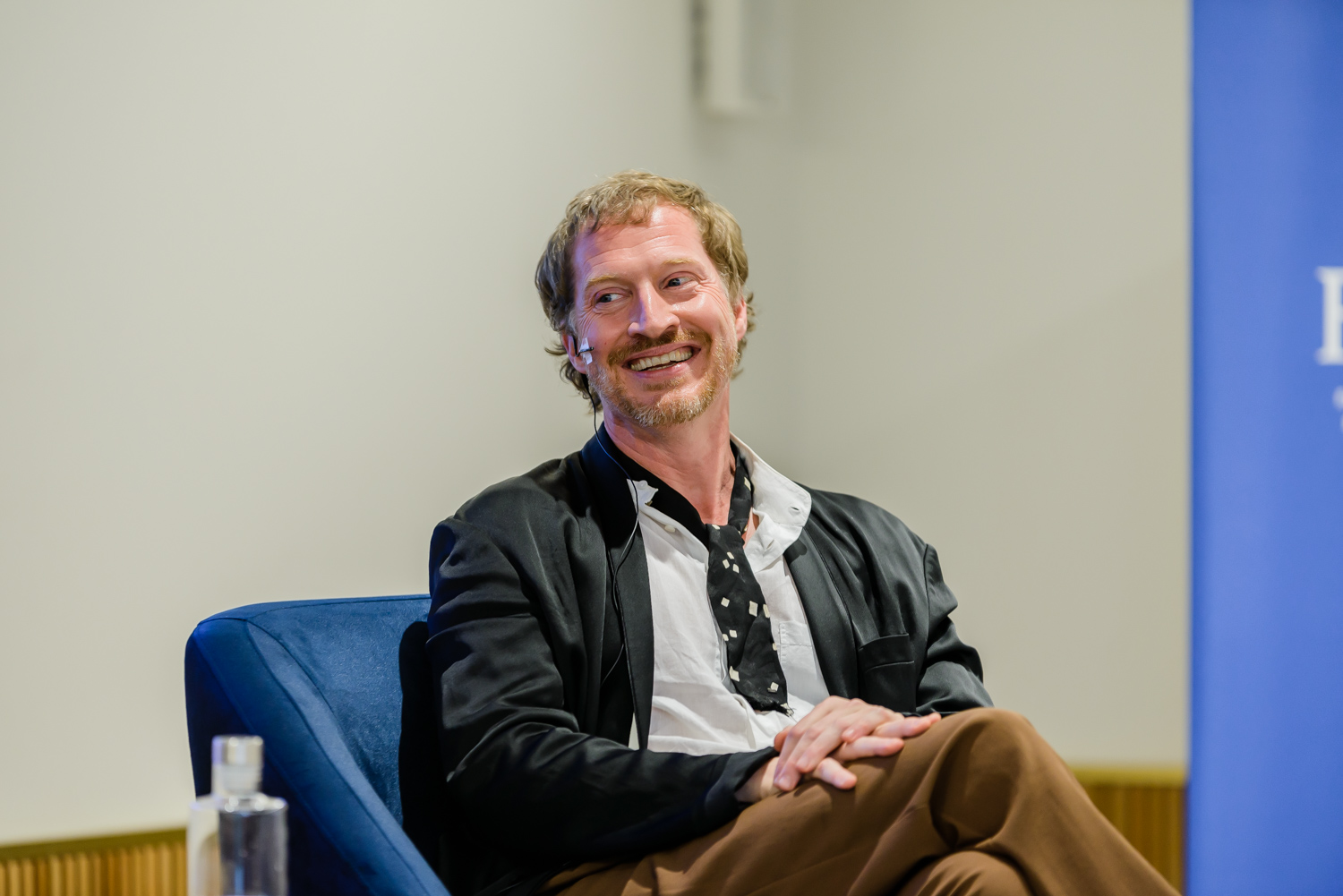 Na vida como na ficção: Andrew Sean Greer espalhou bom humor na FLAD - FLAD