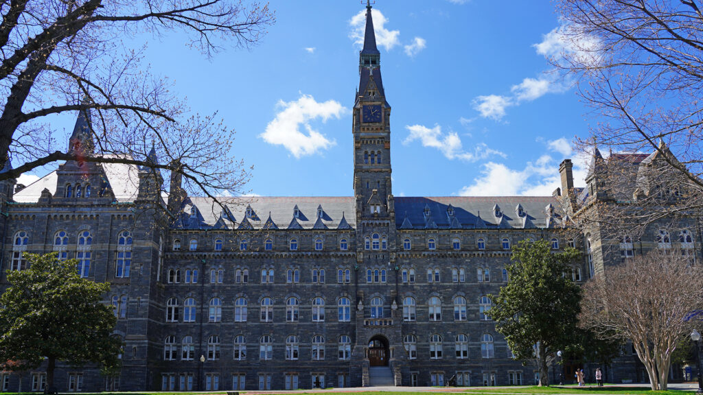 Concurso para Professor Visitante na Georgetown University 2025/26 - FLAD